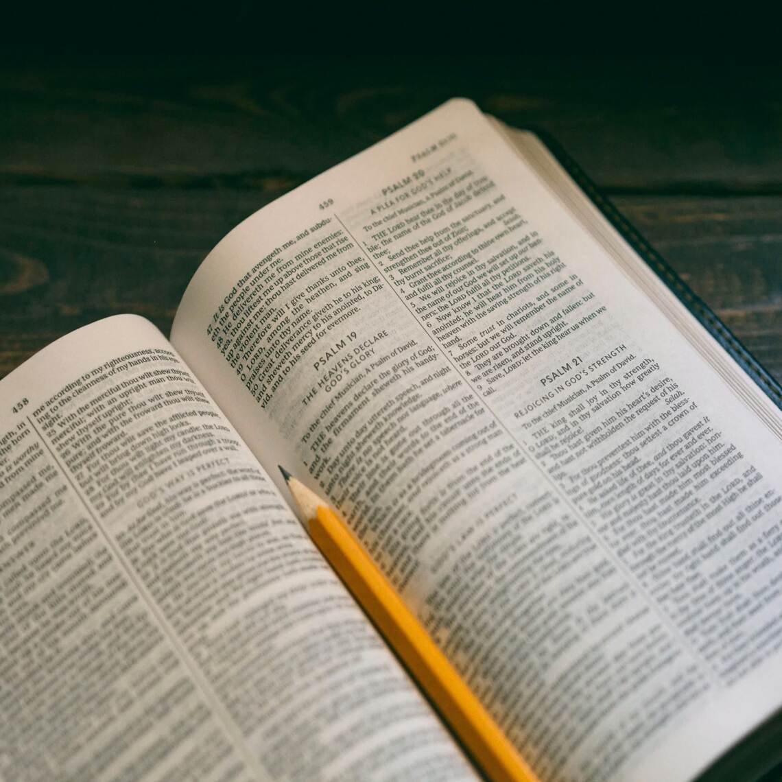 A Bíblia Narrada por Cid Moreira: GÊNESIS 1 ao 50 (Completo) | A Bíblia ...