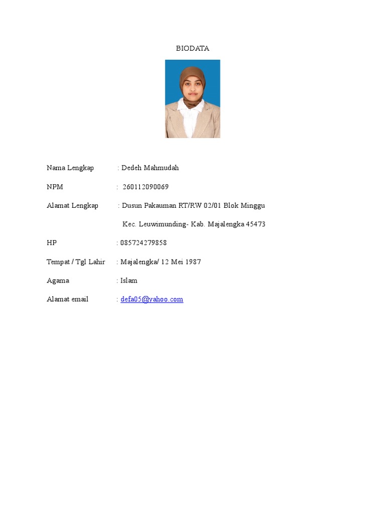 Biodata Risa Amelia | PDF