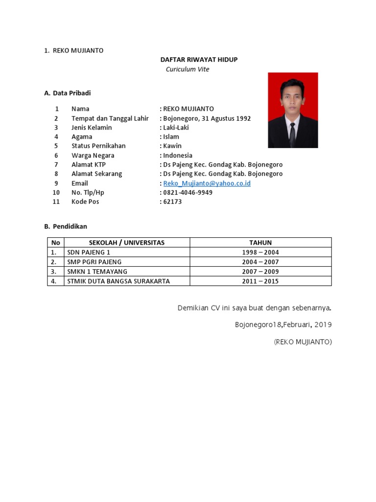 CV Reko Mujianto: Data Pribadi & Pendidikan | PDF | Kesehatan Holistik