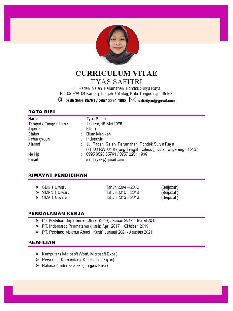 Conroh Terbaru CURRICULUM VITAE | PDF