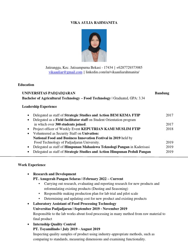 CV Vika Aulia R | PDF | Laboratories | Business