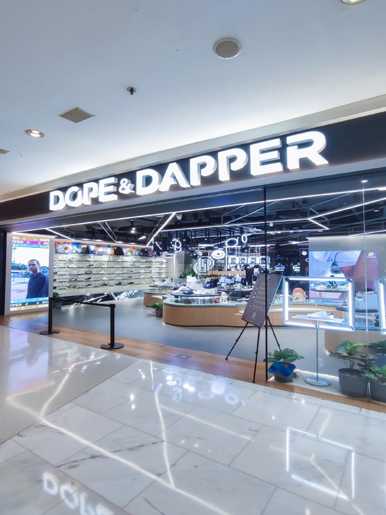 Dope & Dapper Vans Collection | PDF | Black | White