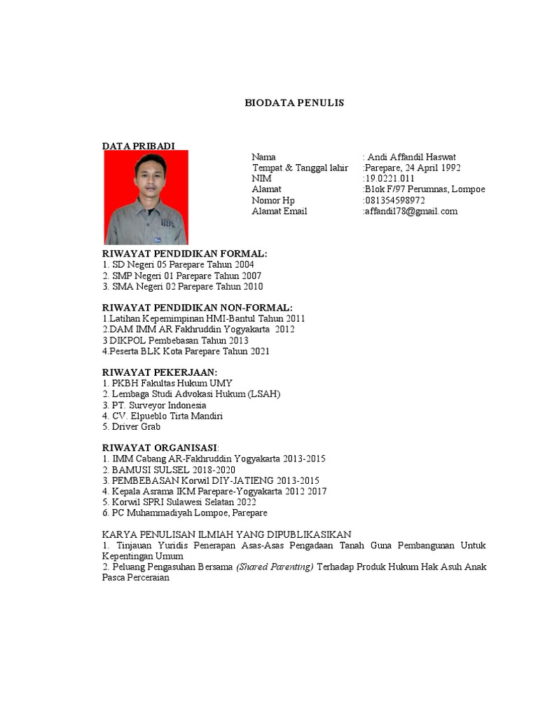Biodata Penulis | PDF
