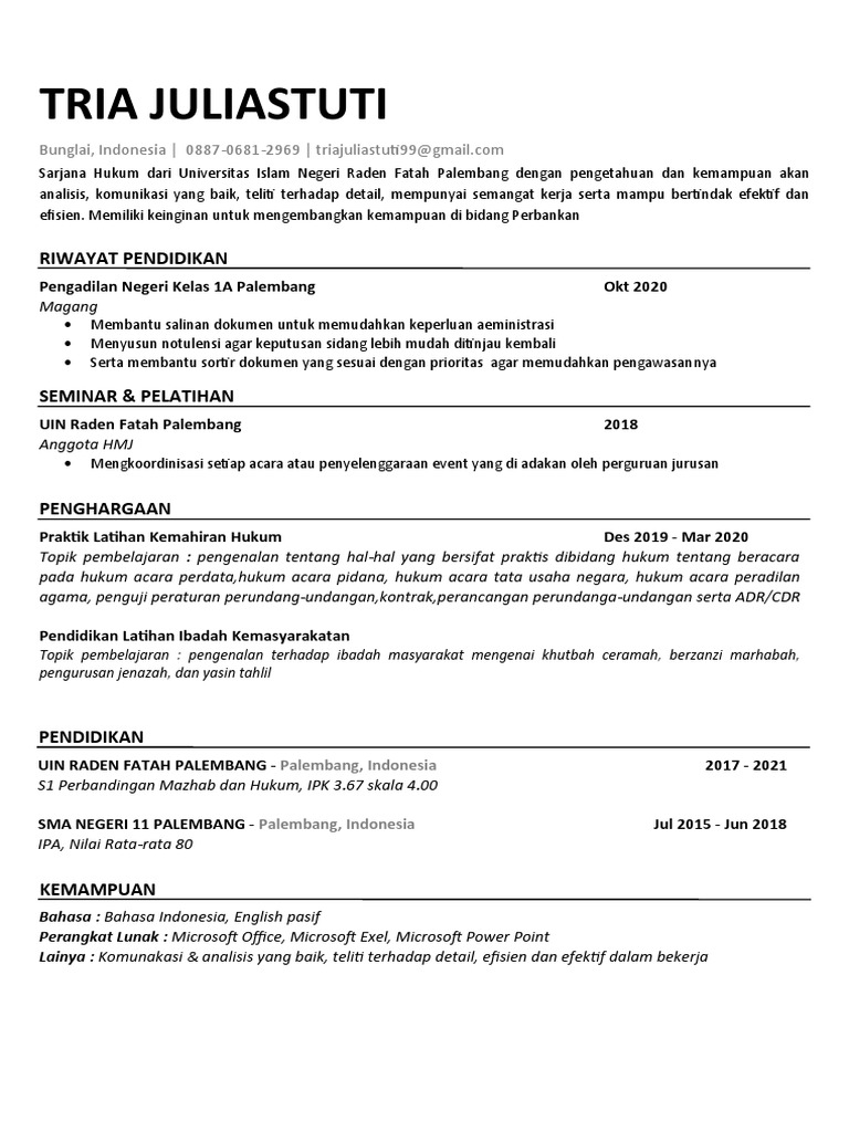 KODE CV ATS 04 CV Tria Juliastuti | PDF | Karier & Perkembangan | Bisnis