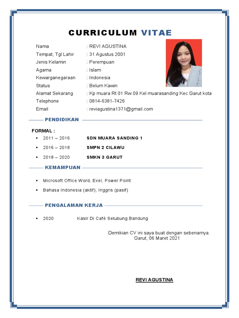 CV Revi Agustina: Pendidikan & Pengalaman | PDF | Karier & Perkembangan