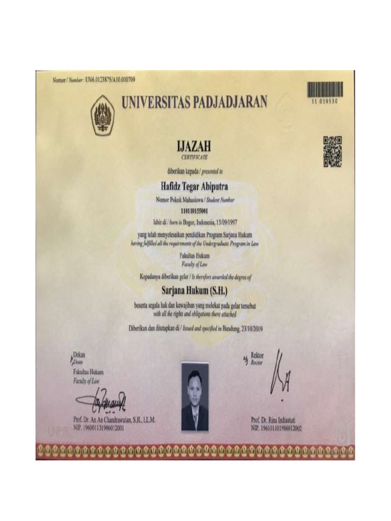 Ijazah - Dan - Transkrip Hukum Unpad | PDF