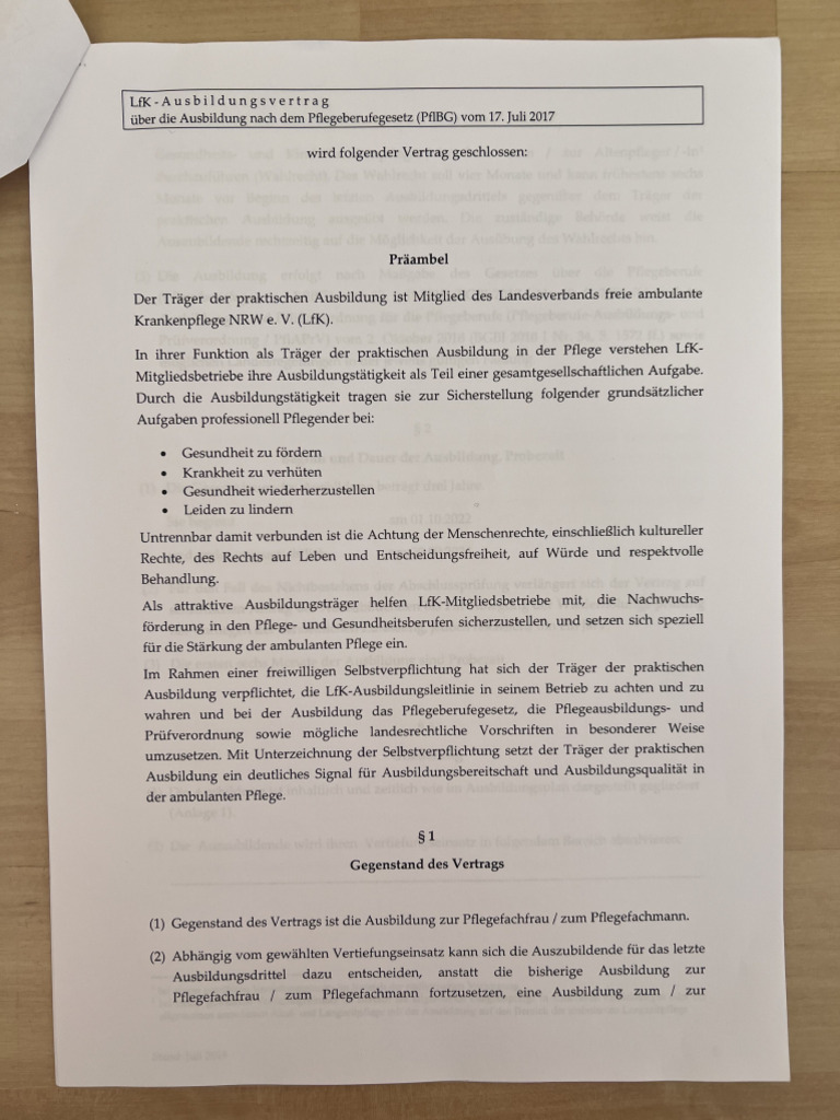 D4AF1FD1-F490-480A-AE90-5D68EFD582FD | PDF