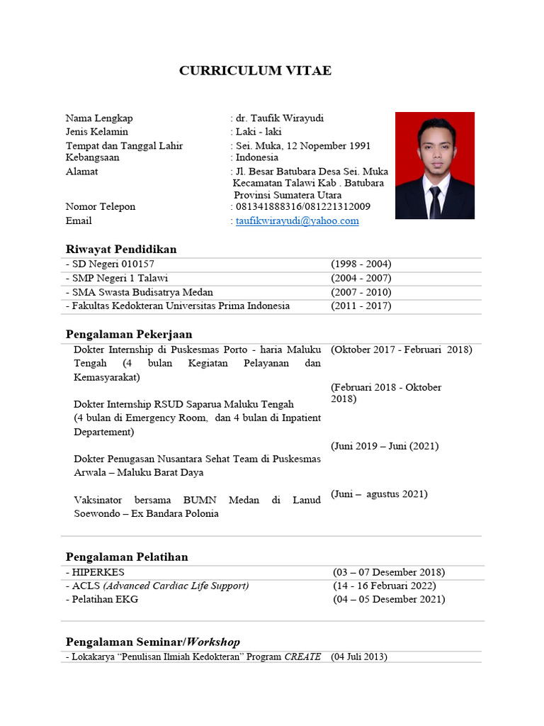 CV Dokter Taufik | PDF | Kesehatan Holistik