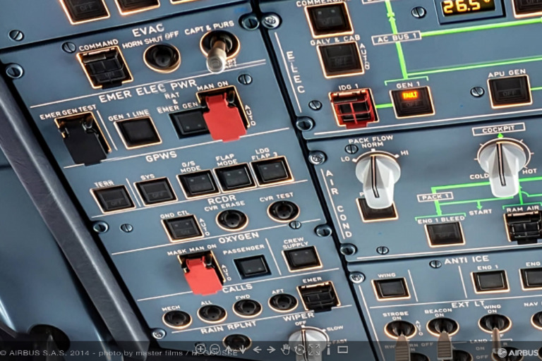 A320 - 360 Cockpit View Virtual Tour Generated by Panotour | PDF