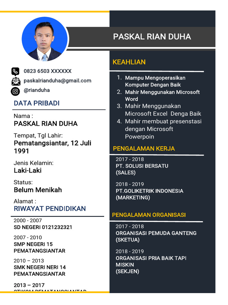 Contoh CV Lamaran Kerja Pria Modern | PDF | Karier & Perkembangan