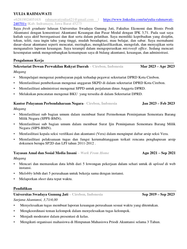 CV Dan Portofolio Yulia Rahmawati | PDF | Karier & Perkembangan