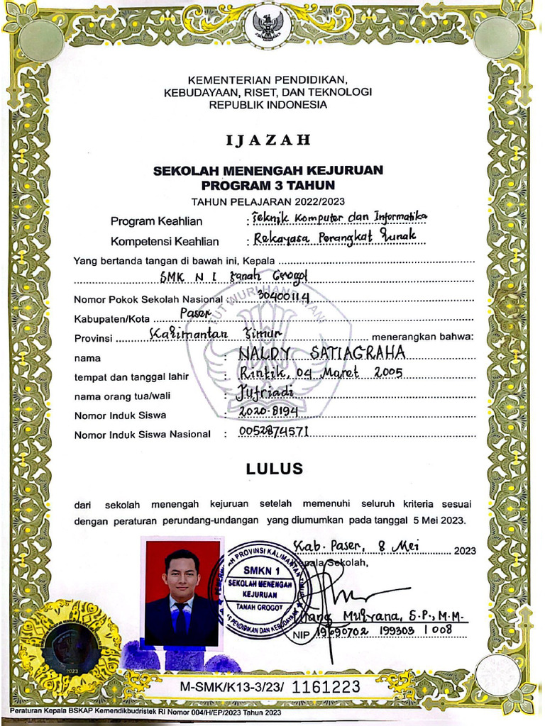 Ijazah, Sertifikat Dan KTP Naldy Satiagraha | PDF