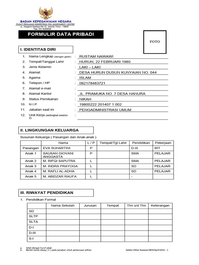 Formulir Data Pribadi PNS Rustam Nawawi | PDF