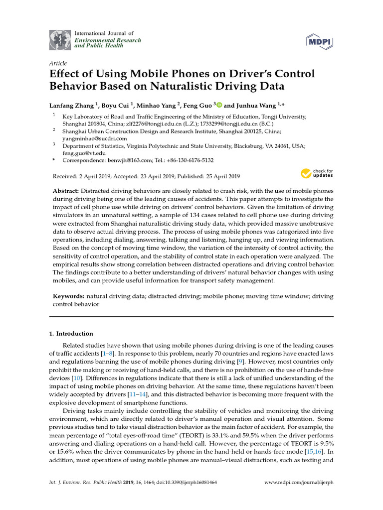 Effect of Using Mobile Phones On Driver's Control | PDF | Attention | Mobile Phones