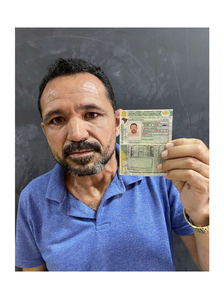 SELFIE SEGURANDO DOCUMENTO COM FOTO (RG) | PDF