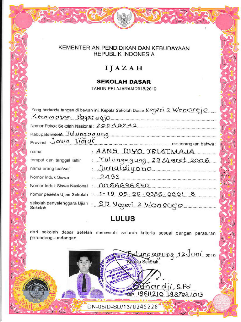 Contoh Ijazah SD dan SMA Indonesia | PDF