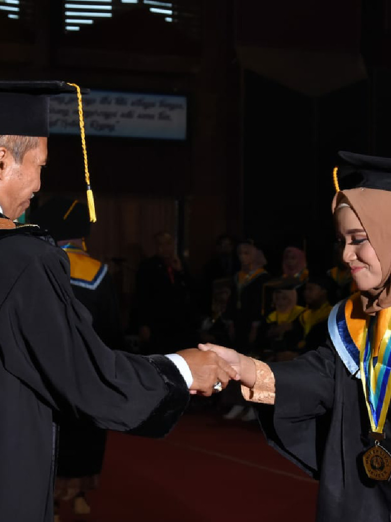 Wisuda 2 | PDF