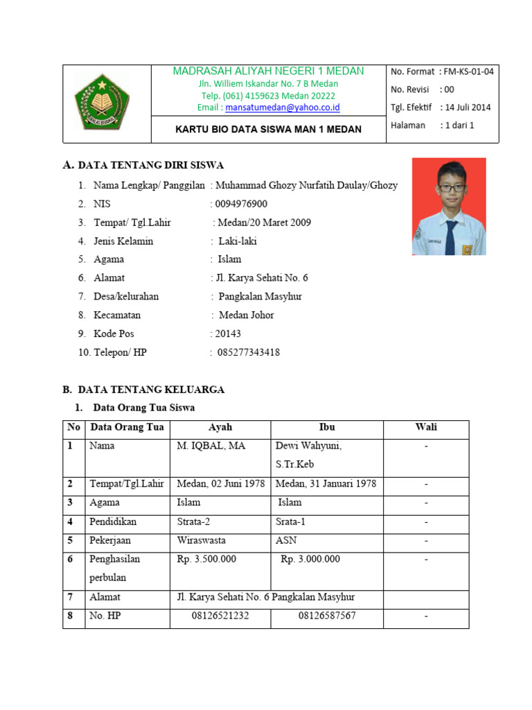 Ghozy - Bio Data X - Saint Dan Teknologgi 1 | PDF