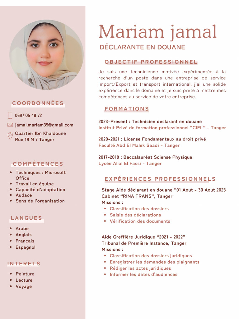 CV Professionnel Simple Pastel Et Féminin Beige Et Marron - 2 | PDF