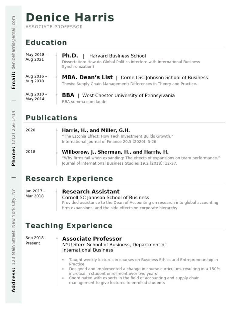 Writer CV Template Forest Green | PDF | Economies | Business