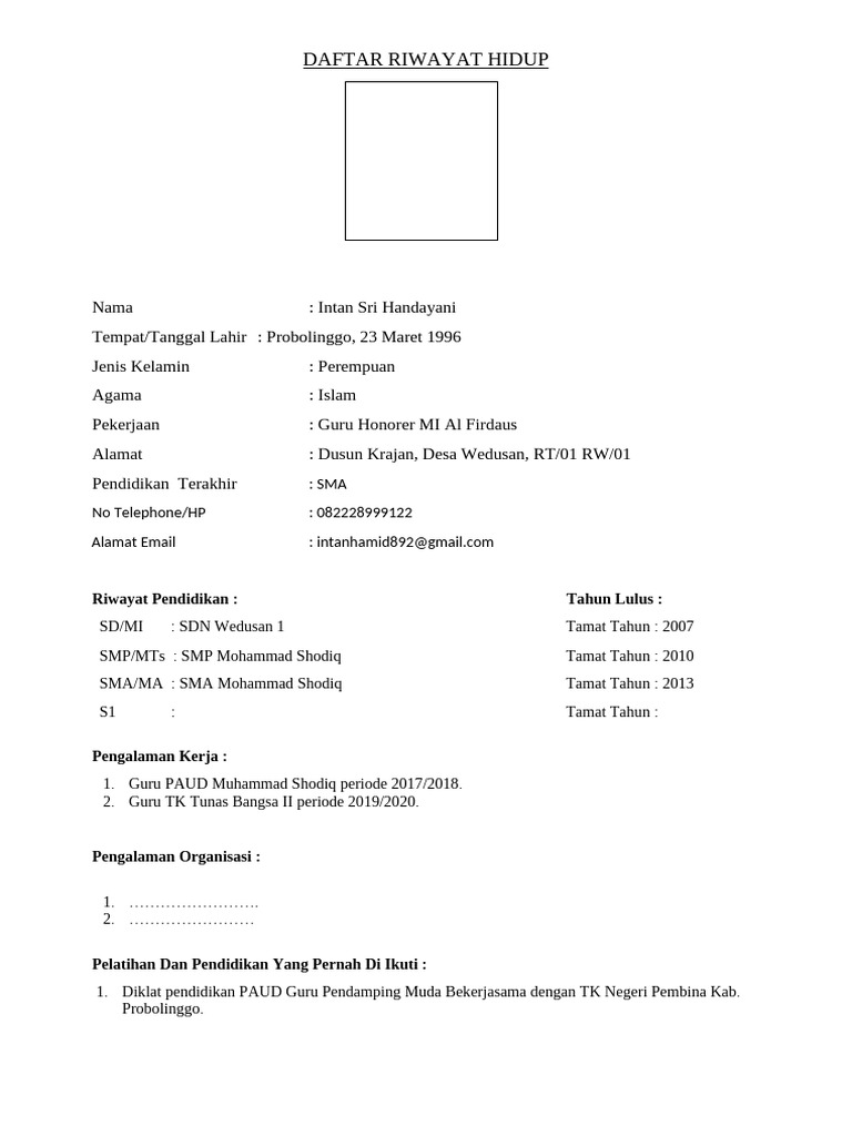 Daftar Riwayat Hidup Intan Sri Handayani | PDF