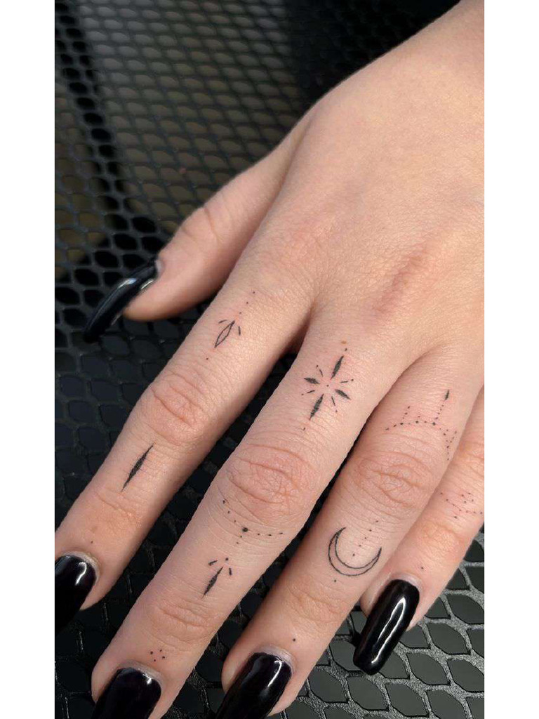 110 Minimal Tattoo Designs That Are Far From Simplistic | PDF