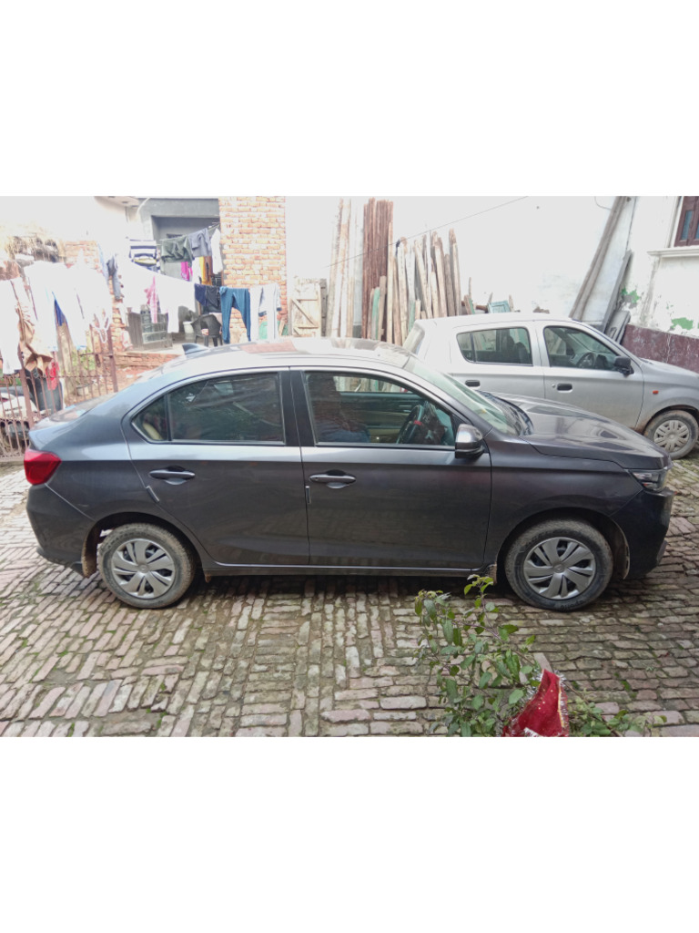 Honda Amaze Side 2 - 01051242 | PDF