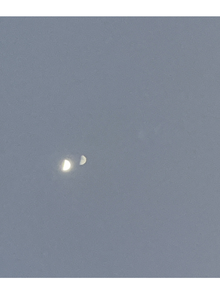 Moon mirror due to lens | PDF