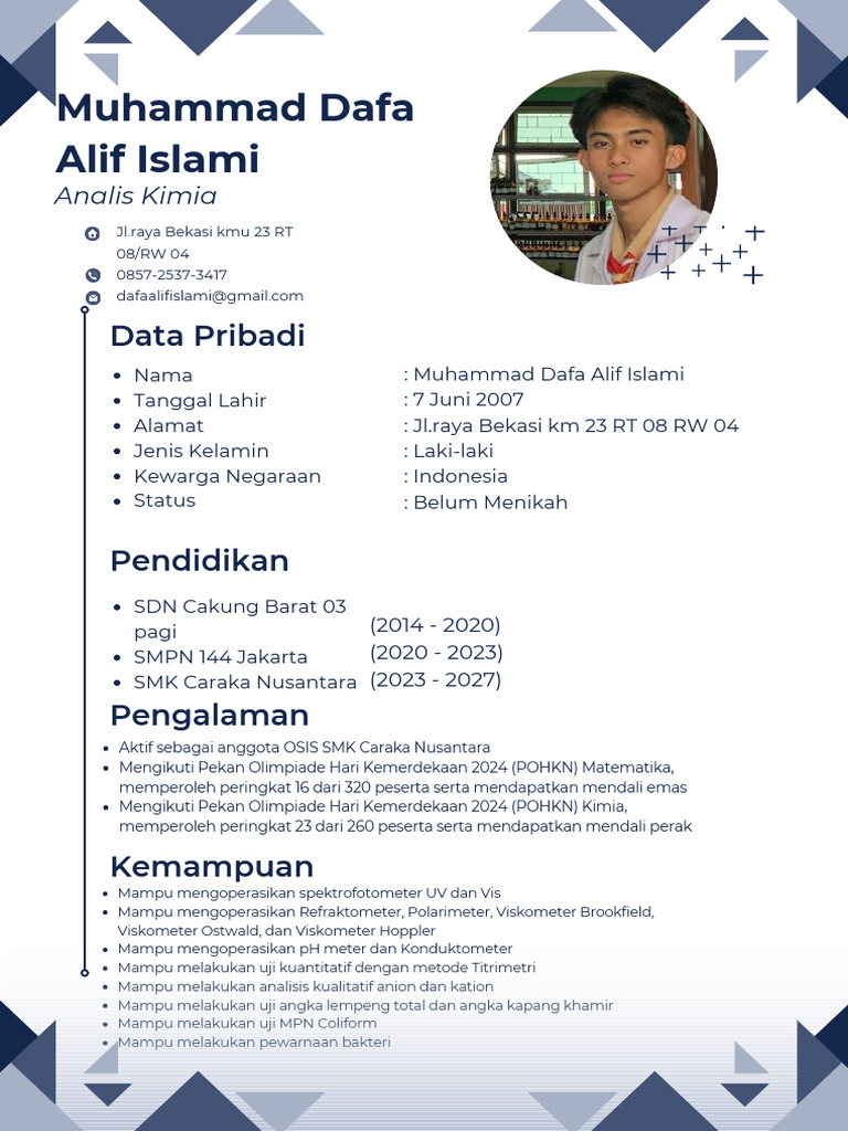 Biru Abu-Abu Minimalis Modern CV Resume Riwayat Hidup - 20250318 - 190717 - 0000 | PDF