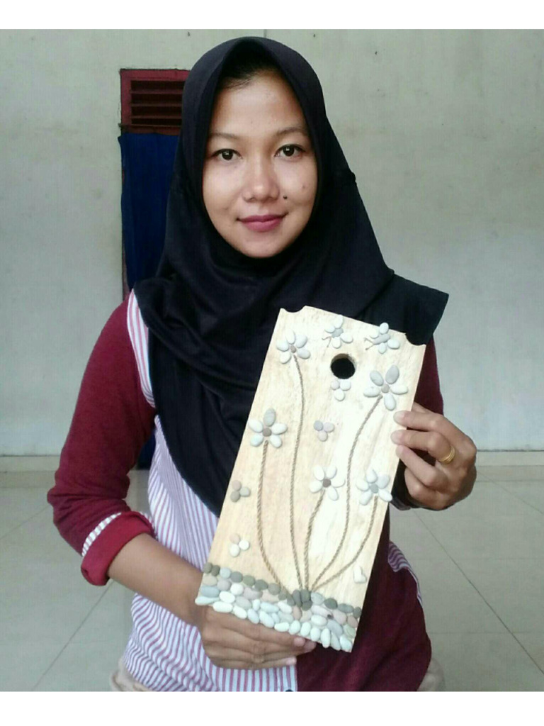 Endah Haryanti - 856959704 - Kerajinan Seni - Semester 2 | PDF