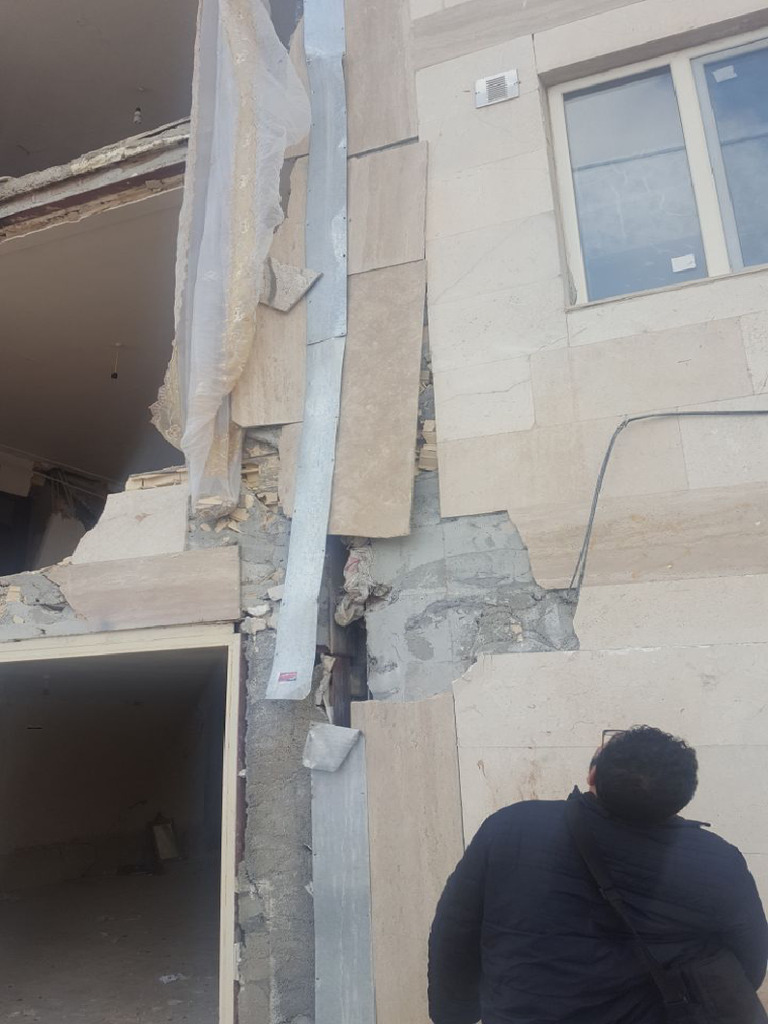 After Earthquake - Facade | PDF