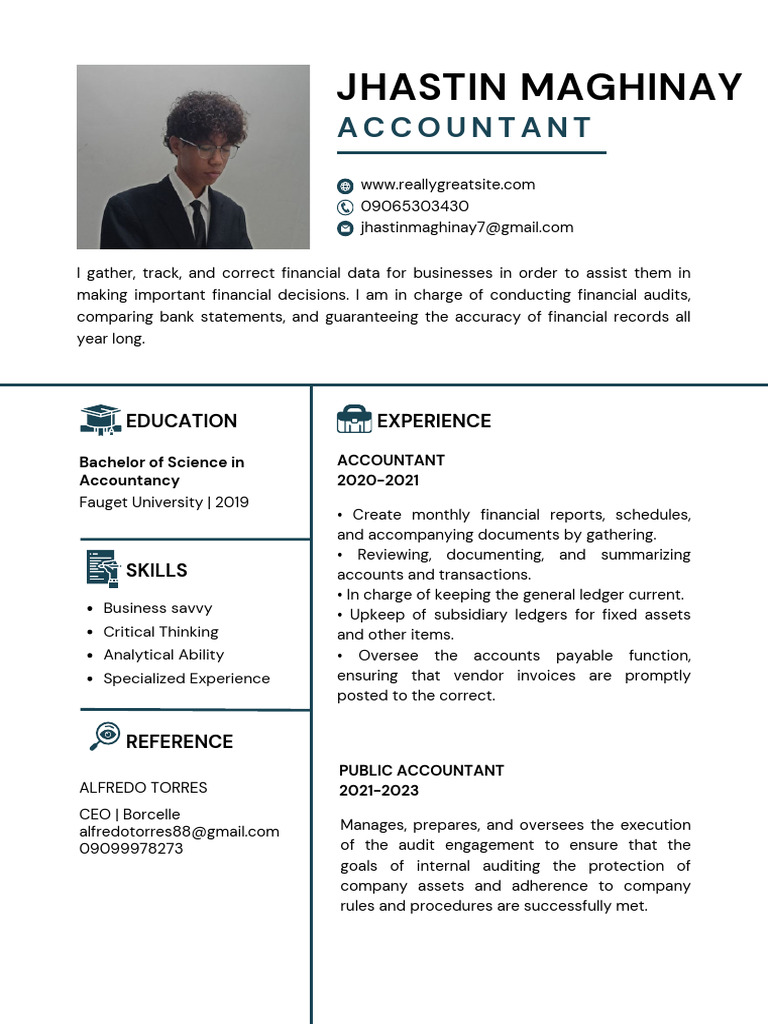 White With Green Line Accent Simple Accountant Resume - 20250319 ...