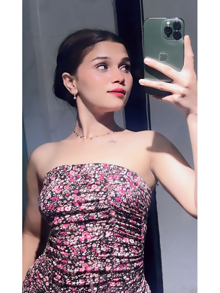 Ms. Alia College Student | PDF