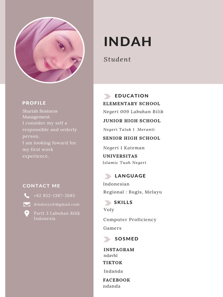 White Simple Student CV Resume PDF | PDF