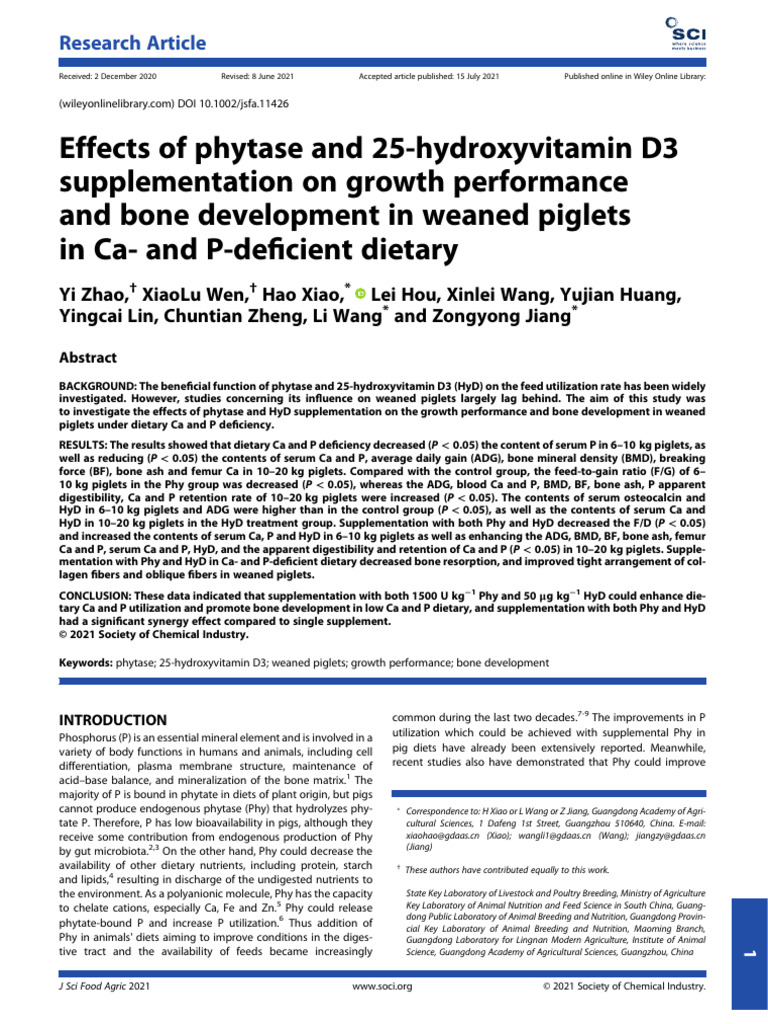 Effects of Phytase and 25-Hydroxyvitamin D3 Bone Development | PDF | Bone