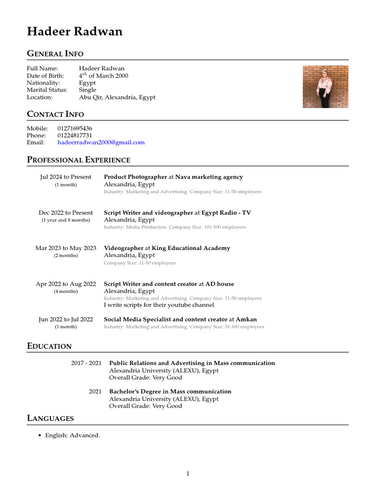 Hadeer Radwan: Photographer & Writer CV | PDF | Mass Media | Multimedia