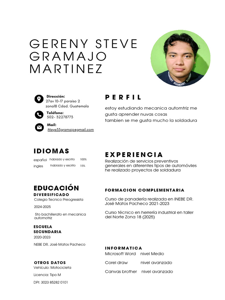 Curriculum Vitae Programador Web Minimalista Tipográfico Blanco y Negro ...