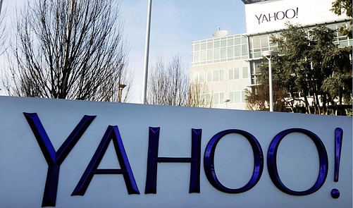 Yahoo Bows Out as Public Company With Revenue Shrinking - TechLife News | Everand