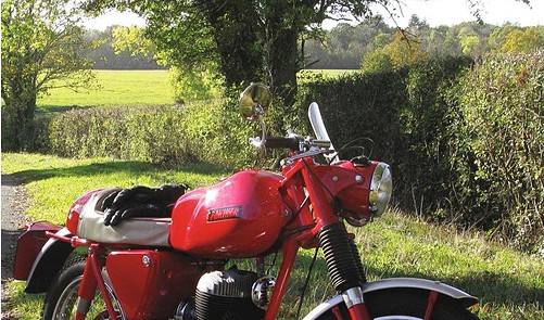 The Little Red Racer - RealClassic | Everand