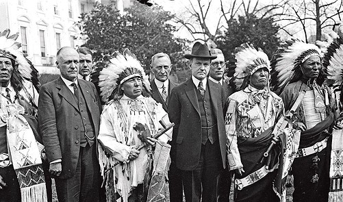 PRESIDENTS AND Native Peoples - Cowboys & Indians | Everand