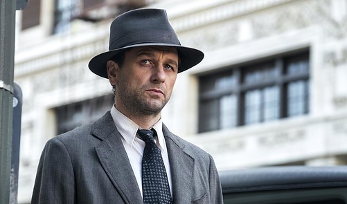 'Perry Mason' Reboot Is No Rerun: This Is A 'Very Dark' Take, Says ...