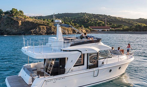 A Tale of Two Trawlers - PassageMaker | Everand