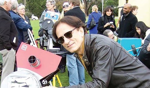 Perry Vlahos - Australian Sky & Telescope | Everand