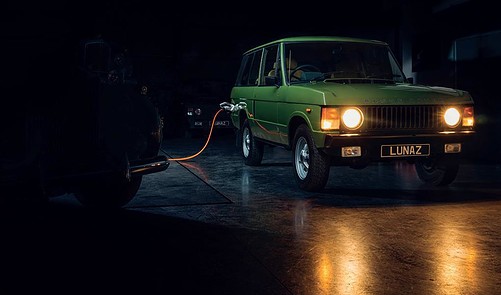 Lunaz Begins Production Of Electric Classic Range Rovers - Land Rover ...
