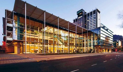 The Influencers’ Influences MOKENA MAKEKA - Visi | Everand