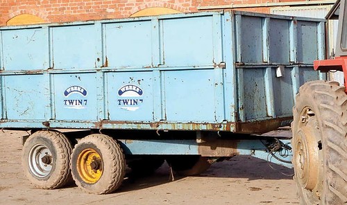 Weeks Trailers - Tractor & Machinery | Everand