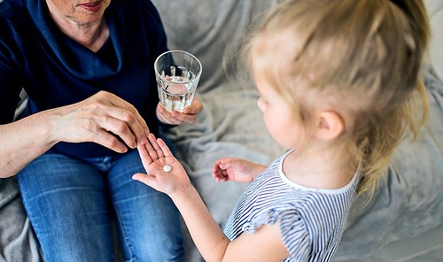 7 Easy Steps To Teach Your Kids To Swallow Pills - Futurity | Everand