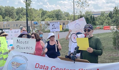 As Data Centers Proliferate Neighbors Knock The Noise Applemagazine