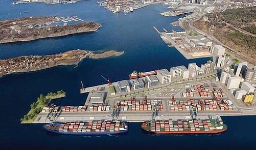 Oslo A Modern Scandinavian Port And Capital City - Ships Monthly | Everand