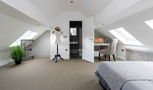 Clever Loft Conversion Layouts - Homebuilding & Renovating | Everand